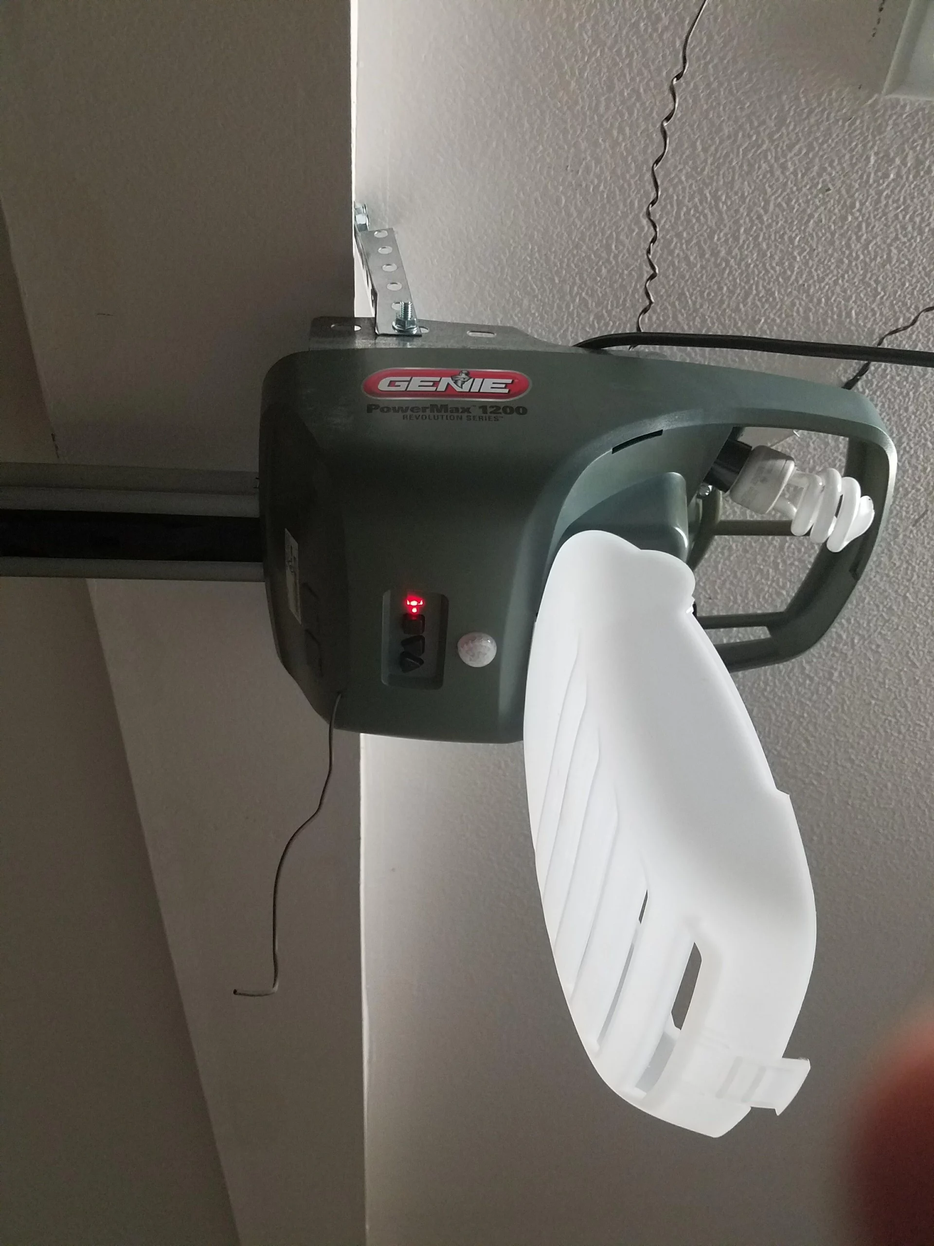 Troubleshooting 2 Red Lights on Genie Garage Door Opener: Unraveling ...